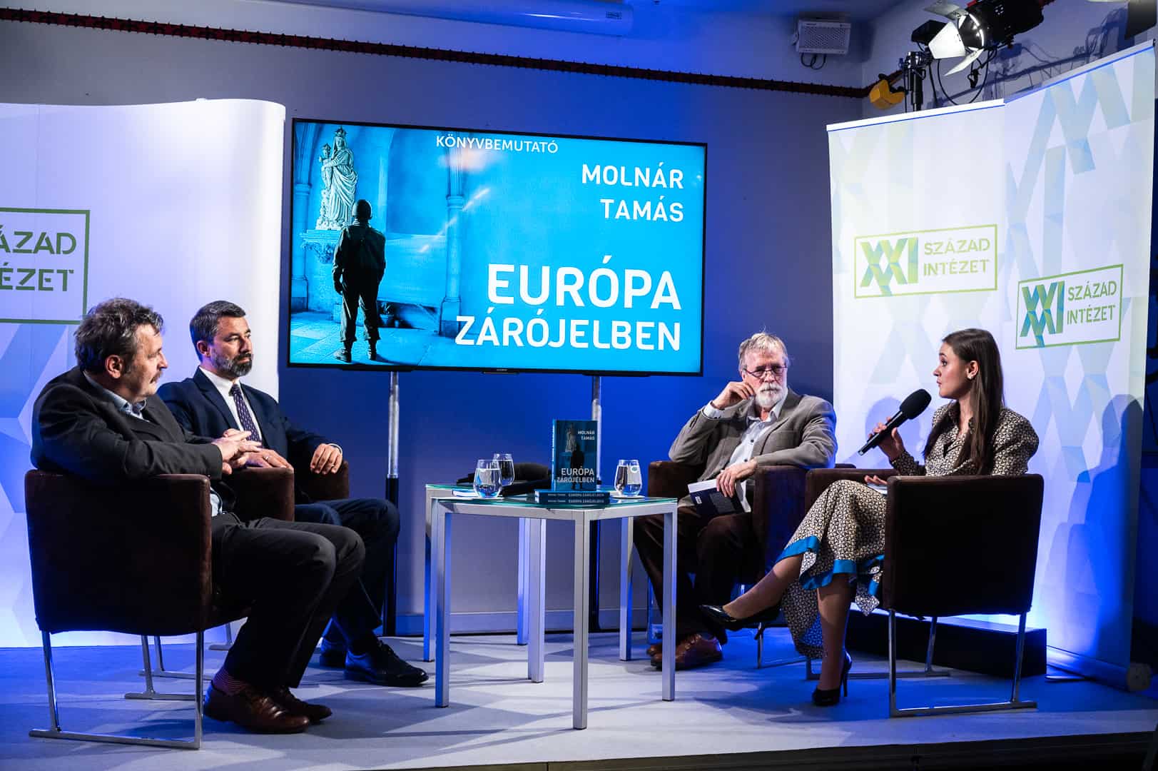 Megjelent magyarul Molnár Tamás Európa zárójelben című könyve - XXI ...